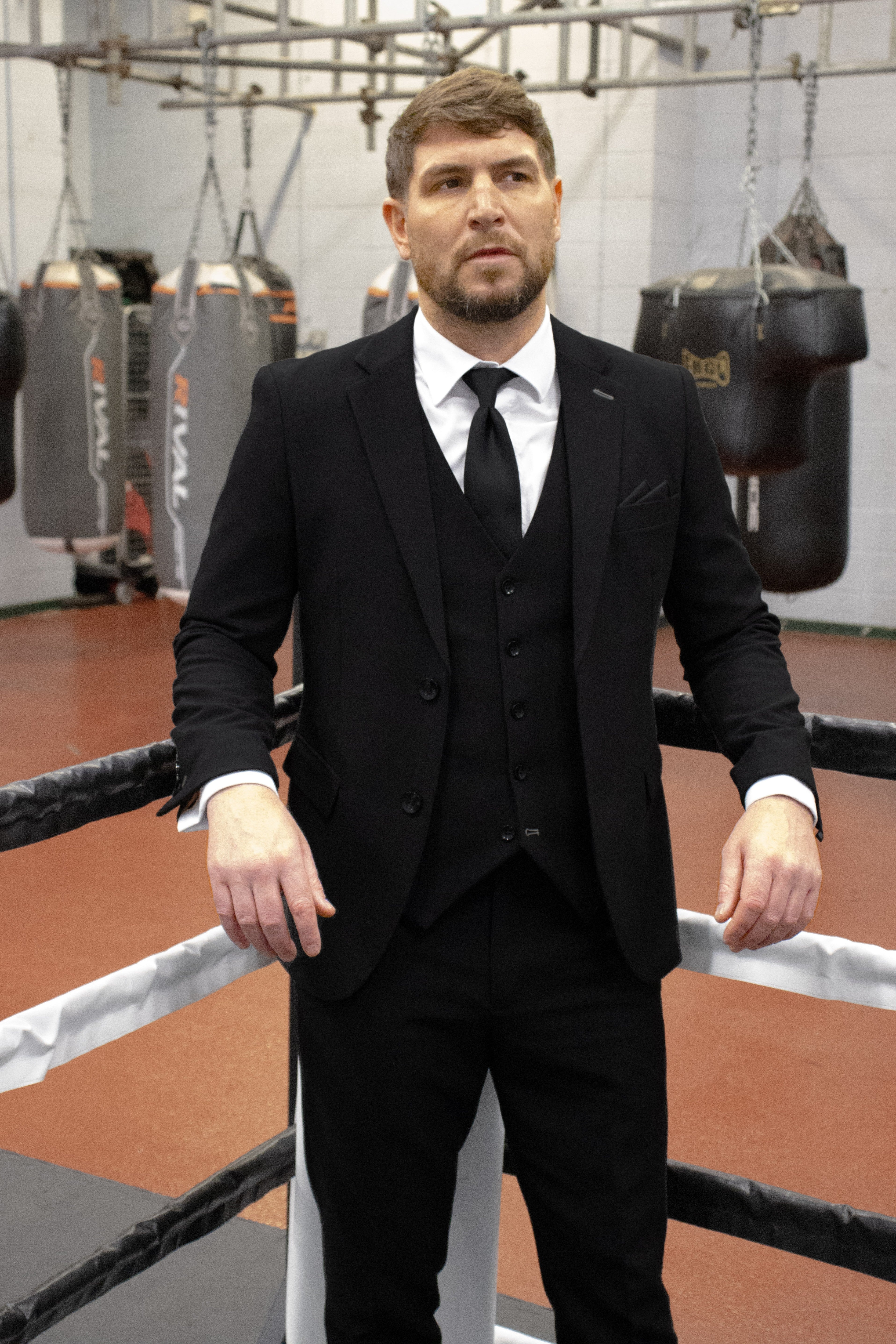 Best Suits for Creatives | Photographers, Musicians & More by SUITBAE ...